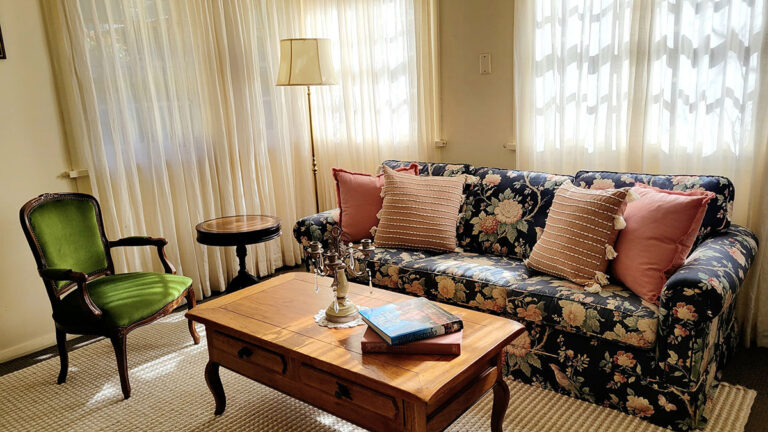 The Priests Cottage – LEURA HOUSE